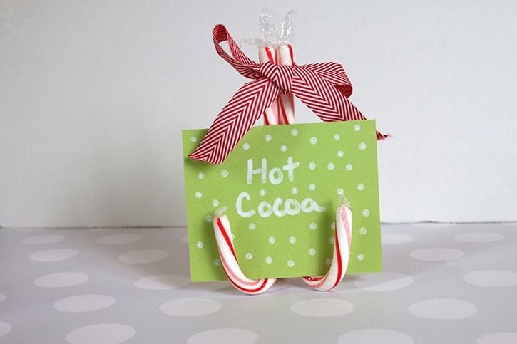 Candy Cane Place Card Holder