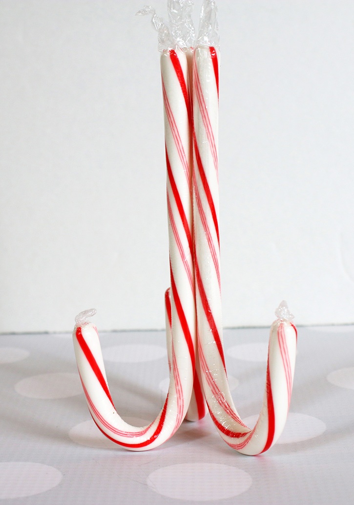Candy Cane Place Card Holder