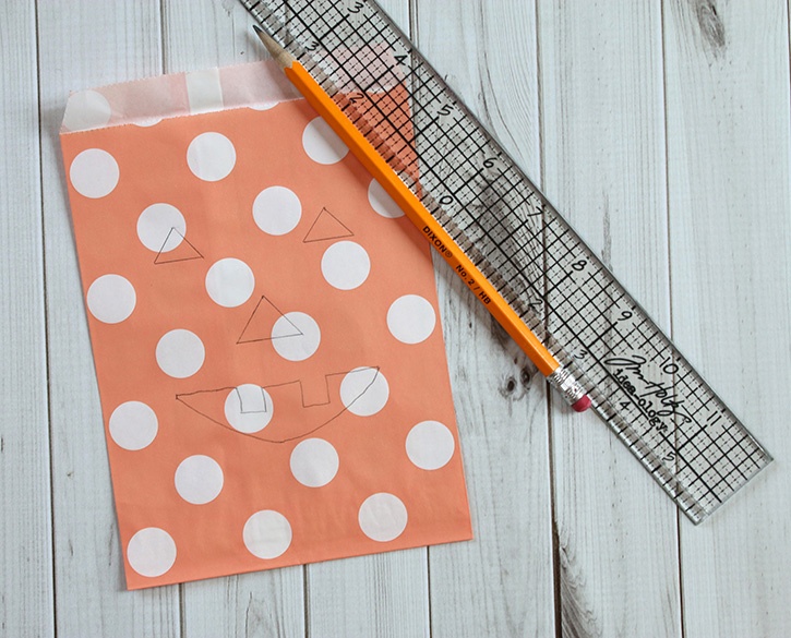 Jack-O-Lantern Treat Bags