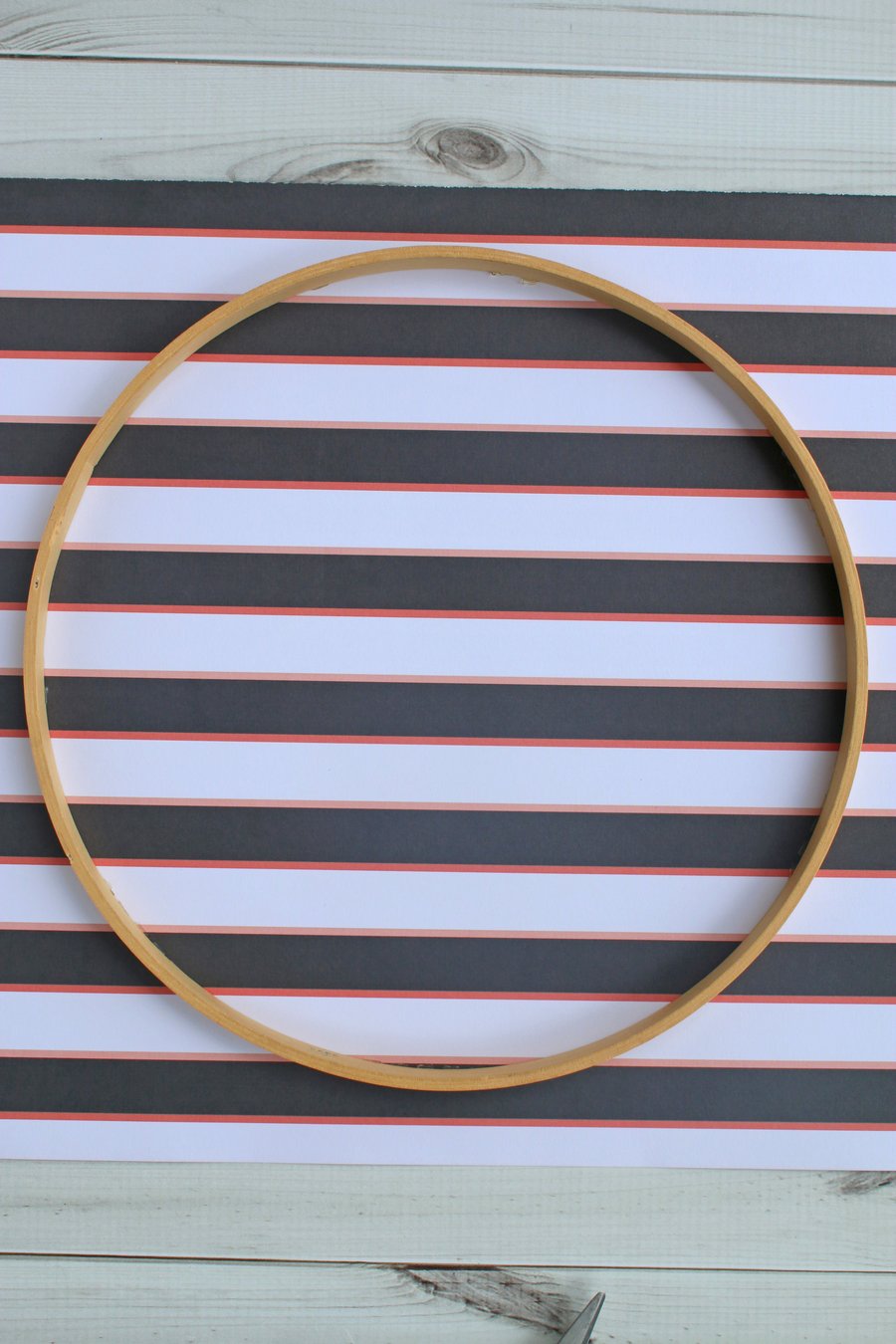 Halloween Embroidery Hoop Décor